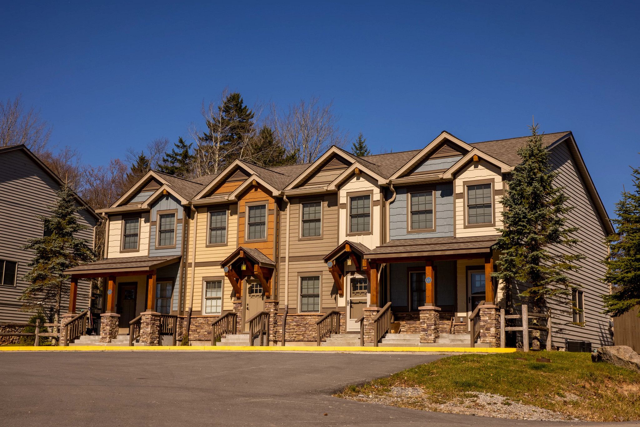 Snowshoe Neighborhoods: The Complete Guide - Snowshoe Blog